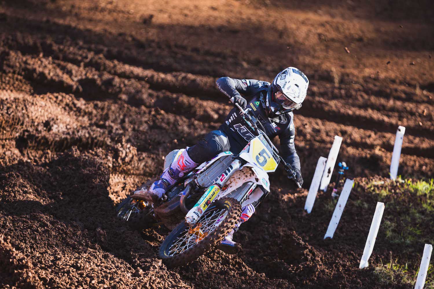 NATHAN CRAWFORD AND KTM RACING TEAM TAKE MX2 VICTORY IN TOOWOOMBA